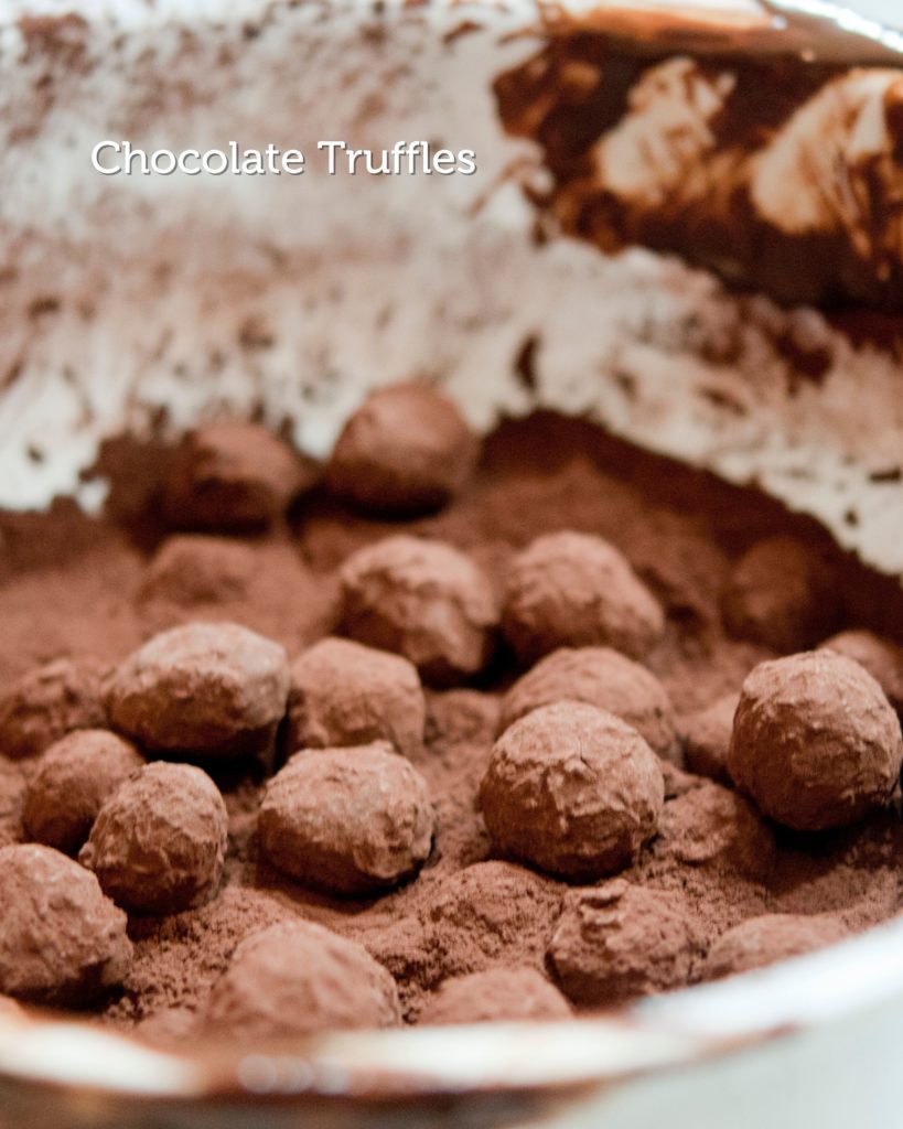 24 Day with 24 Recipes - Advent Recipe E-Book - Lets Eat The World