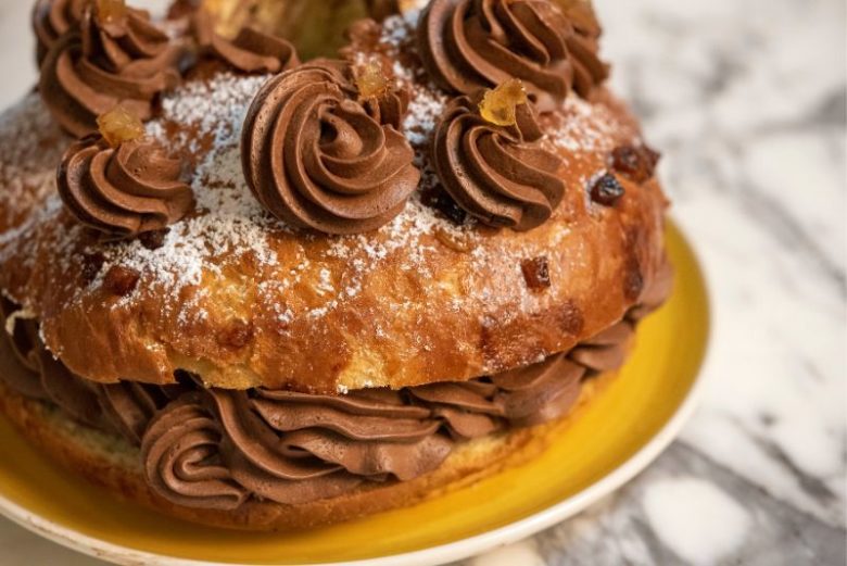 The Origins of Roscón de Reyes: A Spanish Crown of Sweetness - Lets Eat ...